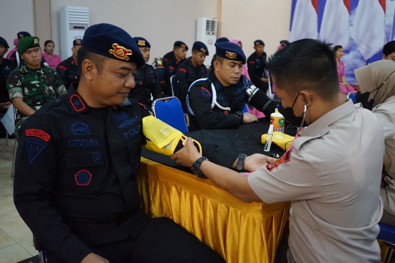 Di HUT ke-77, Satbrimob Polda Sultra Gelar Baksos Donor Darah – Amanah Sultra